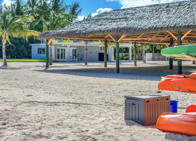 The Oasis Beach House (H2O) – FLORIDA KEYS BEACH WEDDINGS